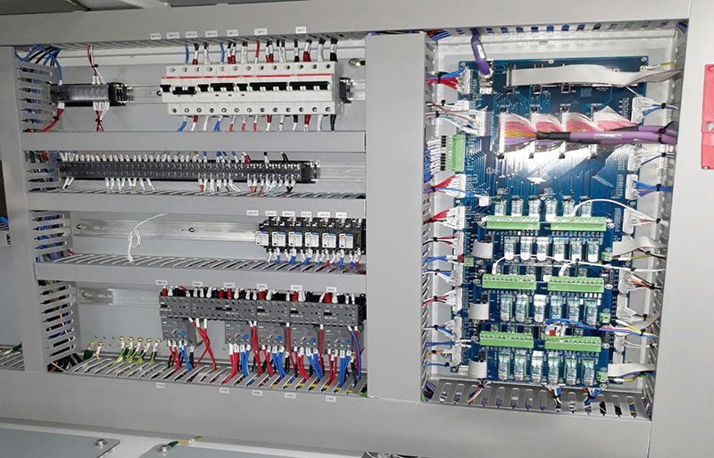 CNC工具機配電盤、電控箱代工製造及組立 - 宇聯電子